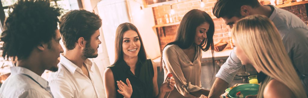 Small Talk: Learning Conversation Skills - Learn English with lingoneo