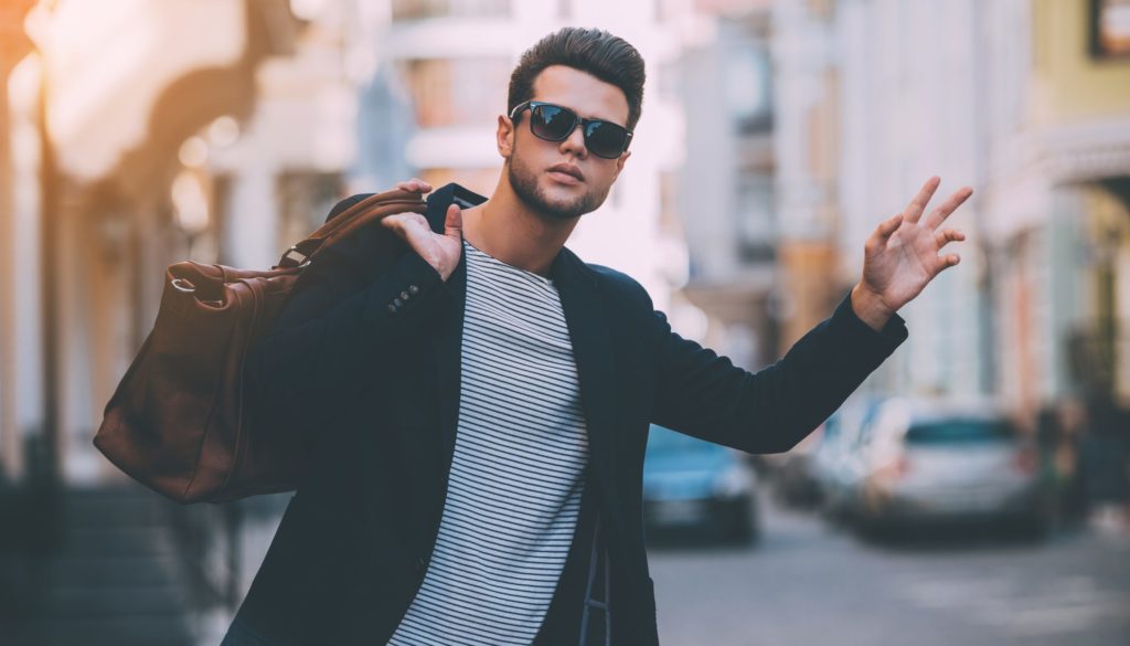 Taking a Taxi - Learning Content Overview - Learn English with lingoneo